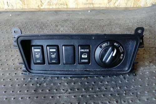 Блок кнопок Nissan Navara D40 YD25ddti 2006