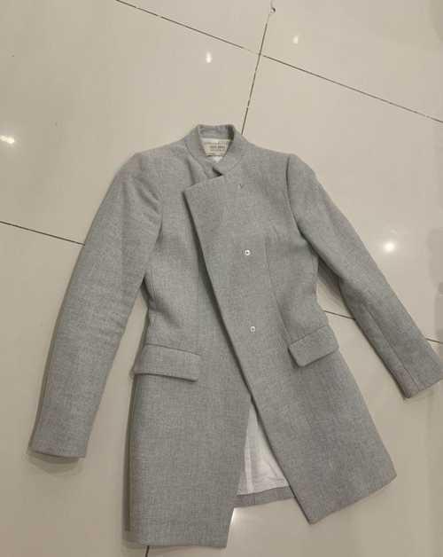 Пальто Зара