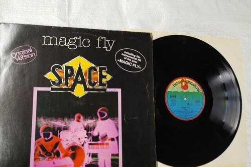 Magic fly remix. 1977 Magic Fly. Space Magic Fly 1977. Space Magic Fly LP. Space Magic Fly обложка.