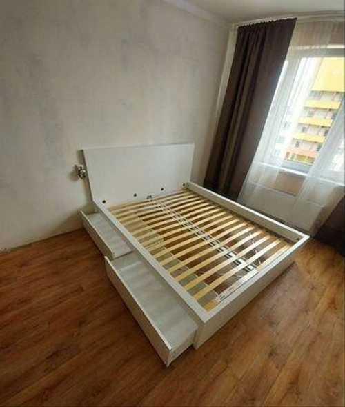 Кровать двухспальная IKEA 160200