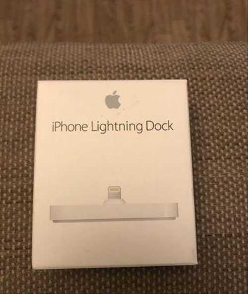 Док-станция Apple с разъёмом Lightning