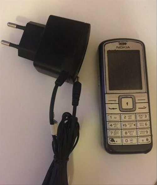 Телефон Nokia 6070