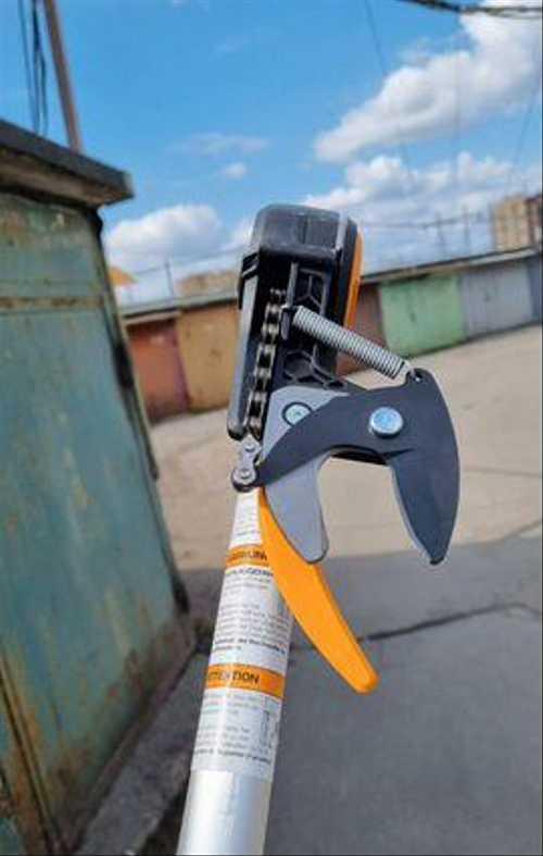 Секатор fiskars UPX86 PowerGear X