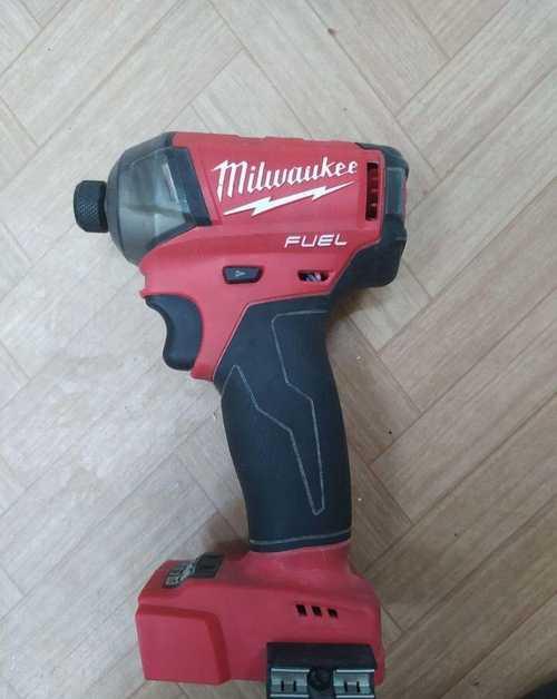 Milwaukee 2760 surge