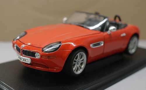 Модель автомобиля 1/18 BMW Z8