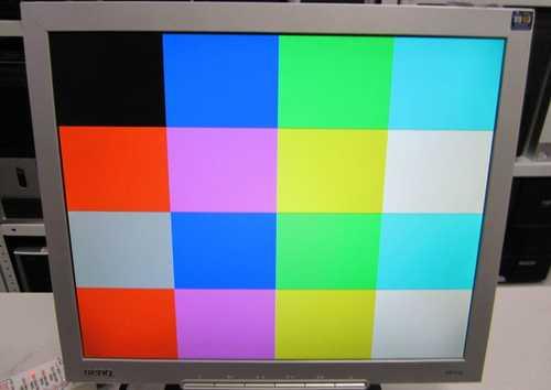 Монитор 17" BenQ FP71G