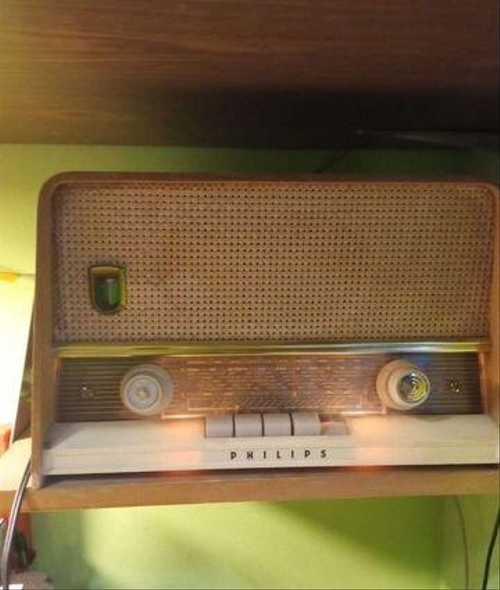 Ламповый радиоприемник Philips Philetta de Luxe 32