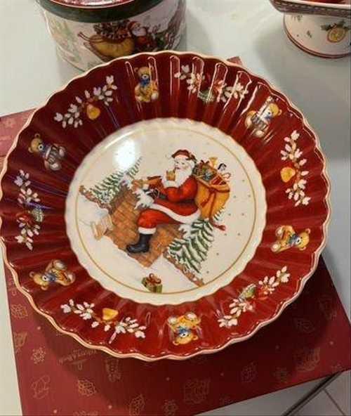 Villeroy&Boch. Блюдо круглое Санта с подарками