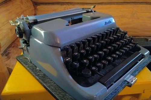 Пишущая машинка старинная СССР
