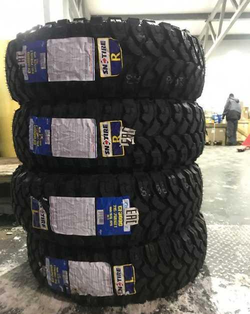 Комплект новых шин Comforser CF3000 215 75 15