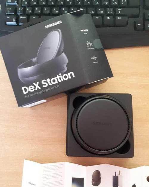 Док-станция для телефона Samsung DeX EE-MG950