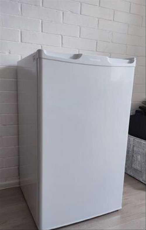 Холодильник новый hisense RR-130D4BW1