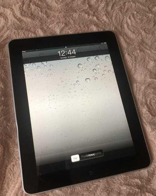 iPad A1219 2010год