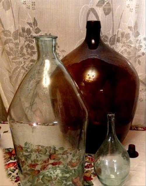 Винтажные бутыли 60л., 25л. и 2л