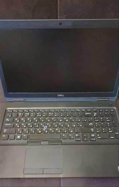Ноутбук Dell latitude 5590
