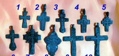 Иконы и бронзовые кресты
