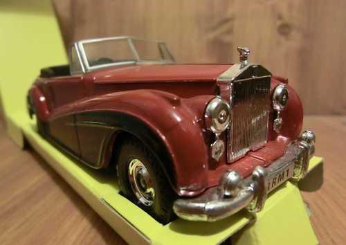 Винтаж Rolls-Royce Silver Dawn Cabriolet 1:36