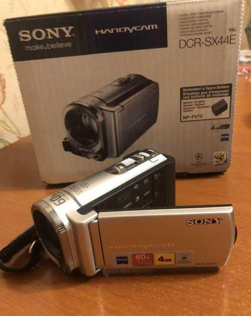 Видеокамера Sony Handycam DCR-SX44E