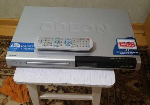 Odeon DVD плеер с hdmi с д/у и кучадисков к нему