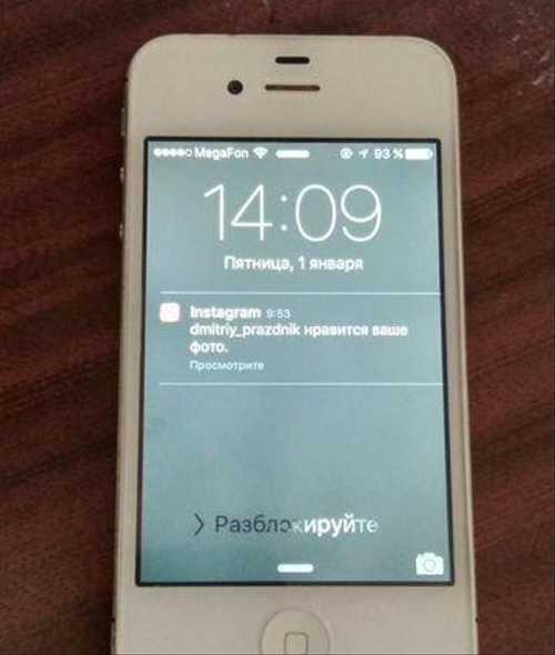 iPhone 4s 16Гб