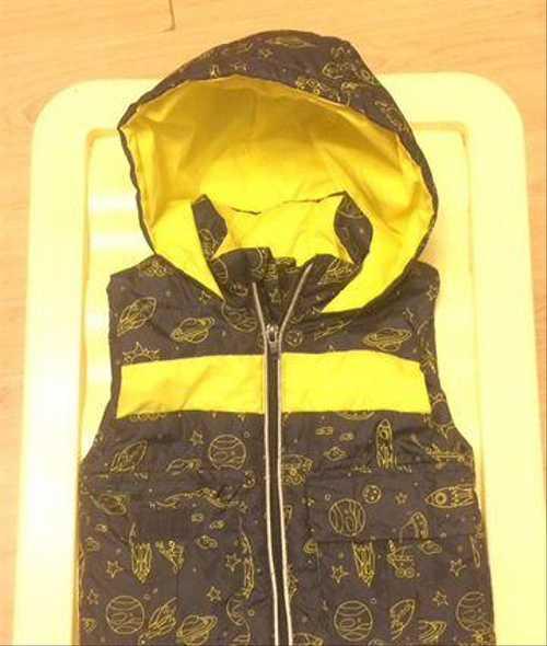 Жилет утеплённый на мальчика или девочку