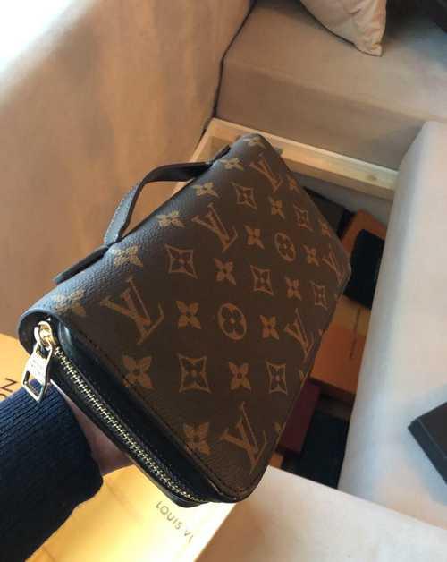 Кошельки Louis Vuitton