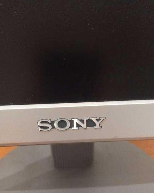 Монитор Sony 17" SDM-S73