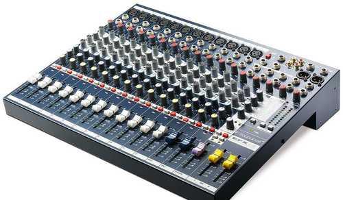Микшерный пульт Soundcraft EFX12