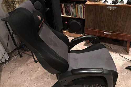 Игровое кресло Ultimate Game Chair