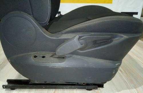 Сиденье переднее правое Renault Megane 2 2003-2009