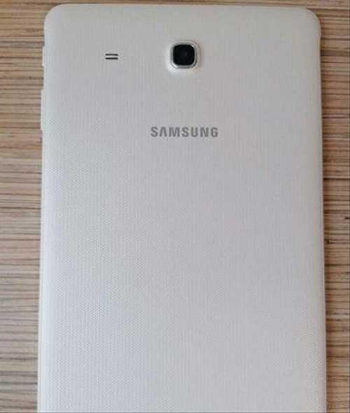 Планшет Samsung T561 GalaxyTab E