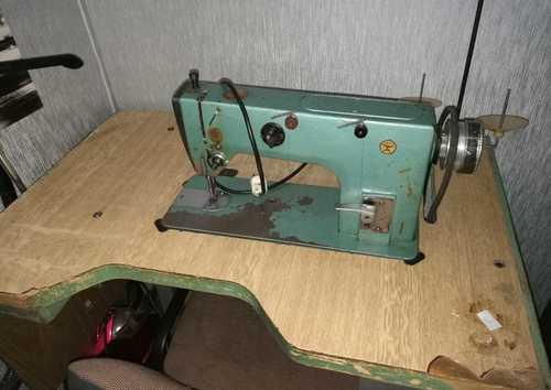 Промышленная швейная машина 1022М