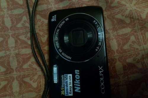 Nikon coolpix s3700