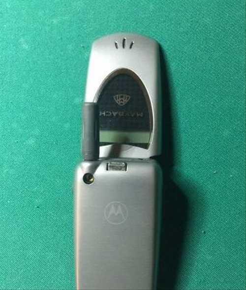 Maybach V60i Motorola телефон
