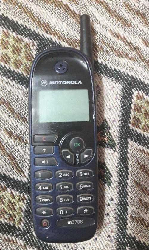 Телефон Motorola m3788