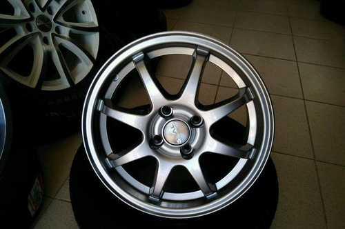 Авито диски r15 4x100. Диски dhs r17. диски bim dhs. b.i.m диски. lizea диски.