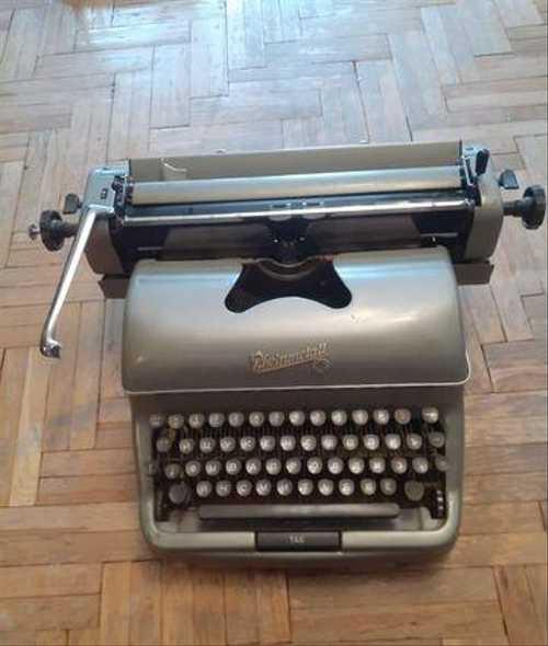 Пишущая машинка Rheinmetall Германия 1954 г