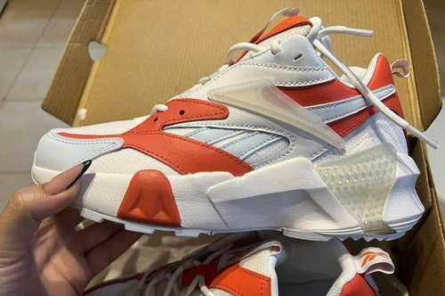 Кроссовки reebok aztrek 37,5