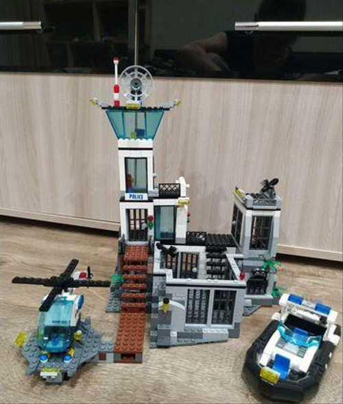 Lego City Тюрьма на острове 60130