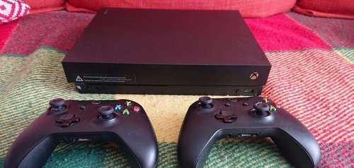 Xbox One X 2 джойстика на гарантии