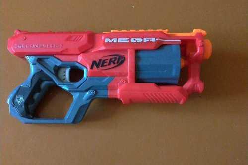 Пистолет-револьвер Nerf Mega Cycloneshock