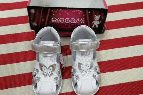 Сандалии для девочки 25 размер новые