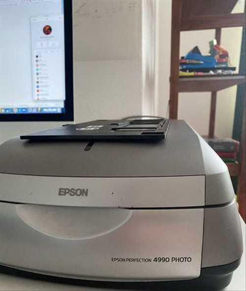 Сканер фотопленки Epson Perfection 4990 Photo