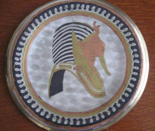 Настенная тарелка (чеканка), Египет, латунь