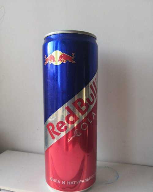 Банка реда. Red bull банка в 2007. Ред Булл объем 0.8. Ред Булл банки. Банка ред Булла.