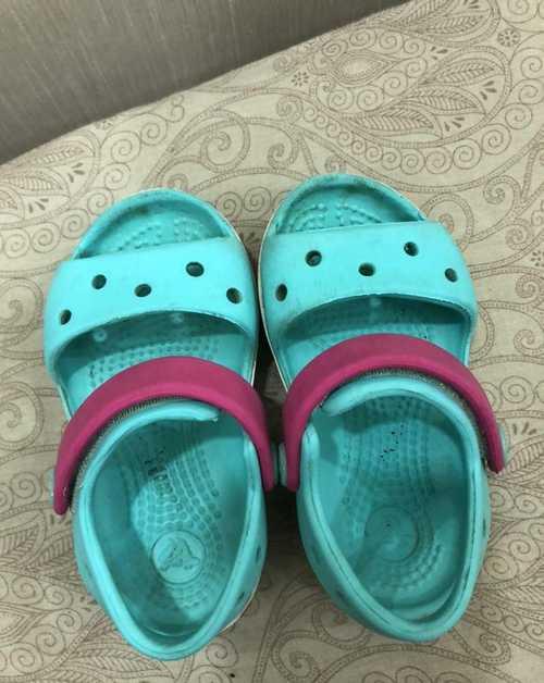 Босоножки crocs
