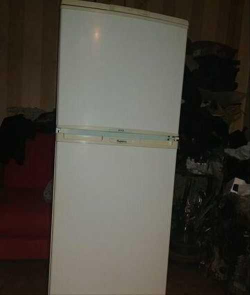 Холодильник двухкамерный бирюса 22с-2 б/у