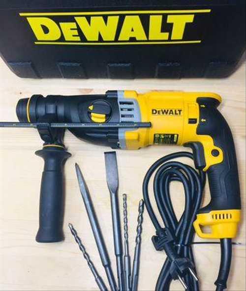Перфоратор DeWalt 900Вт