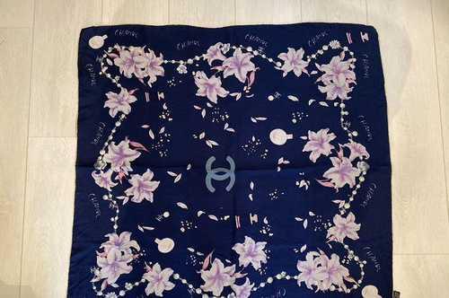 Шелковый платок Chanel