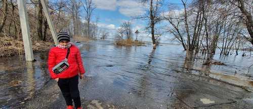Красная куртка трансформер zara